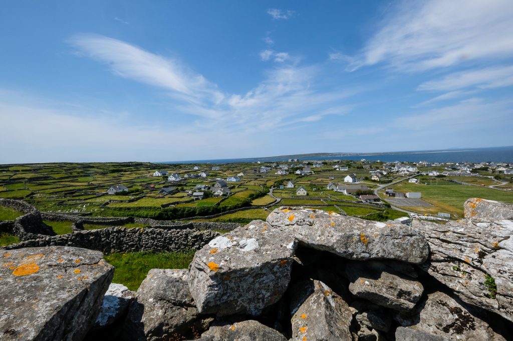 A Day on Inisheer: Exploring Ireland with Kids and Teens - Boxy ...